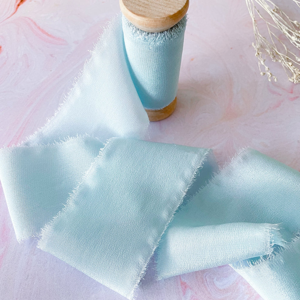 Open media 4 in modal